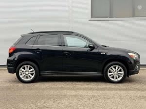 Black Mitsubishi ASX 2011 in Utena, with an engine capacity of 1.80 L and mileage of 309 thousand km for 4250 €, photo 15 on AUTOMOTO.COM.LV