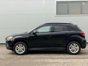 Black Mitsubishi ASX 2011 in Utena, with an engine capacity of 1.80 L and mileage of 309 thousand km for 4250 €, photo 16 on AUTOMOTO.COM.LV