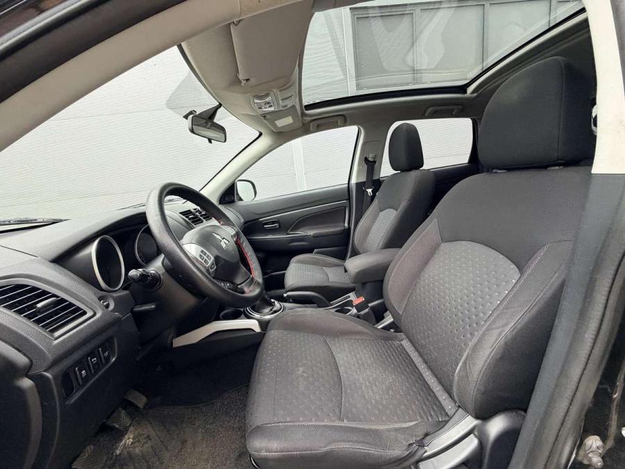 Black Mitsubishi ASX 2011 in Utena, with an engine capacity of 1.80 L and mileage of 309 thousand km for 4250 €, photo 25 on AUTOMOTO.COM.LV