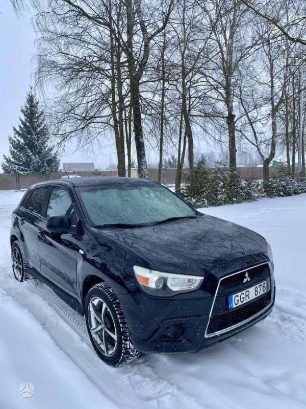 Black Mitsubishi ASX 2012 in Kelme, with an engine capacity of 2.00 L and mileage of 158 thousand km for 4750 €, photo 2 on AUTOMOTO.COM.LV