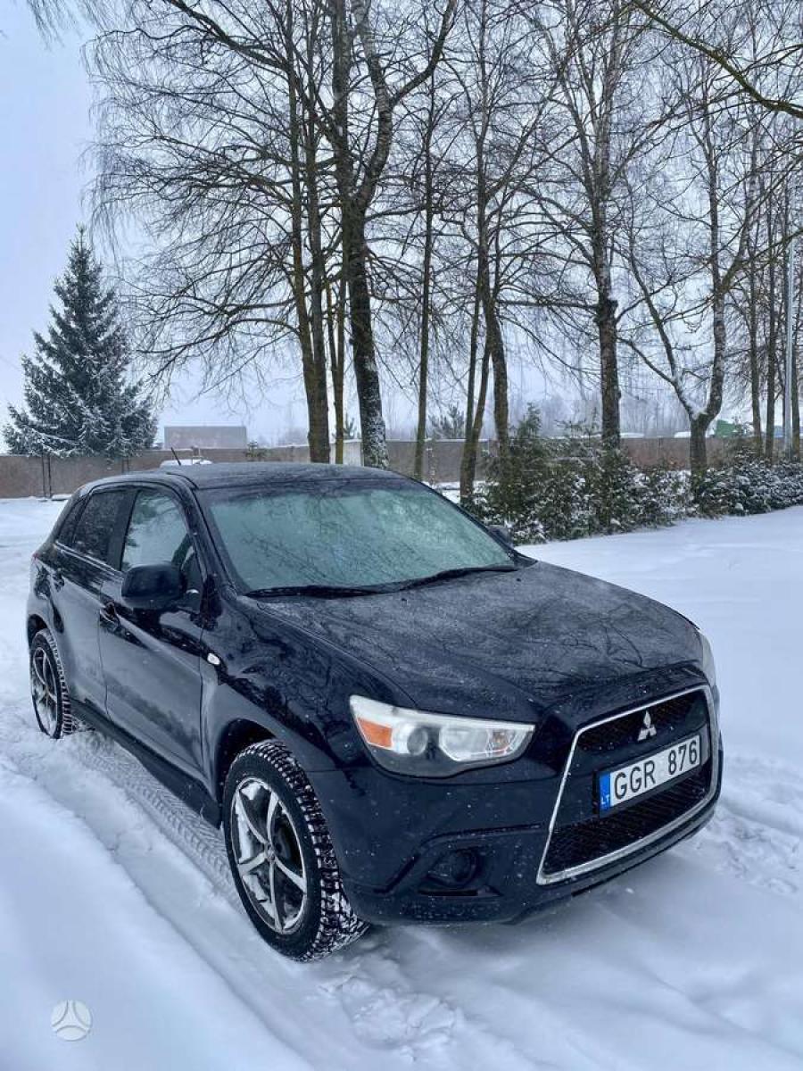 Black Mitsubishi ASX 2012 in Kelme, with an engine capacity of 2.00 L and mileage of 158 thousand km for 4750 €, photo 2 on AUTOMOTO.COM.LV