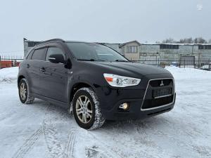 Black Mitsubishi ASX 2012 in Marijampole, with an engine capacity of 1.80 L and mileage of 191 thousand km for 3250 €, photo 2 on AUTOMOTO.COM.LV