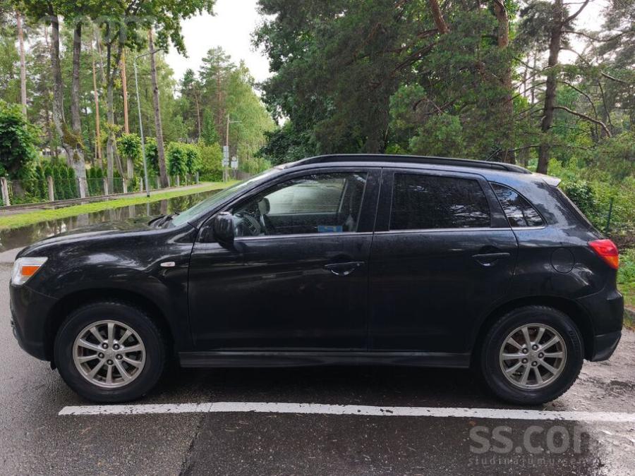 Melns Mitsubishi ASX 2012 Rīga, ar dzinēja tilpumu 1.80 L un nobraukumu 128 tūkst. km par 4800 €, foto 1 vietnē AUTOMOTO.COM.LV