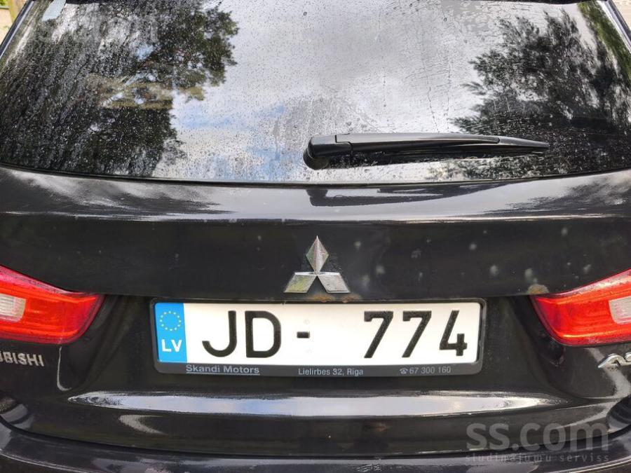 Melns Mitsubishi ASX 2012 Rīga, ar dzinēja tilpumu 1.80 L un nobraukumu 128 tūkst. km par 4800 €, foto 6 vietnē AUTOMOTO.COM.LV