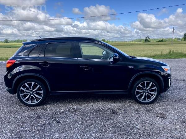 Black Mitsubishi ASX 2015 in Talsi, with an engine capacity of 2.20 L and mileage of 163 thousand km for 9500 €, photo 2 on AUTOMOTO.COM.LV