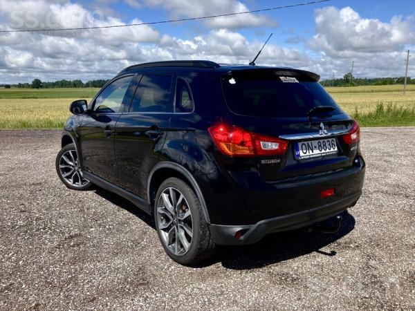Black Mitsubishi ASX 2015 in Talsi, with an engine capacity of 2.20 L and mileage of 163 thousand km for 9500 €, photo 5 on AUTOMOTO.COM.LV