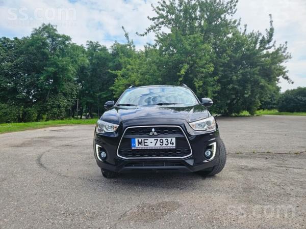 Melns Mitsubishi ASX 2015 Rīga, ar dzinēja tilpumu 2.20 L un nobraukumu 260 tūkst. km par 7450 €, foto 2 vietnē AUTOMOTO.COM.LV