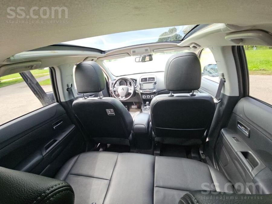 Black Mitsubishi ASX 2015 in Riga, with an engine capacity of 2.20 L and mileage of 260 thousand km for 7450 €, photo 19 on AUTOMOTO.COM.LV