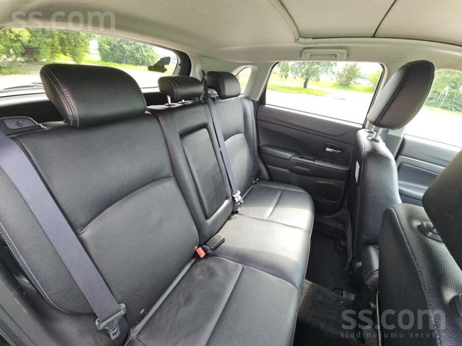 Black Mitsubishi ASX 2015 in Riga, with an engine capacity of 2.20 L and mileage of 260 thousand km for 7450 €, photo 21 on AUTOMOTO.COM.LV