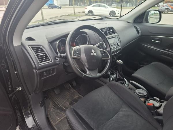 Black Mitsubishi ASX 2015 in Klaipeda, with an engine capacity of 2.00 L and mileage of 139 thousand km for 6000 €, photo 7 on AUTOMOTO.COM.LV