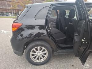 Melns Mitsubishi ASX 2015 Klaipėda, ar dzinēja tilpumu 2.00 L un nobraukumu 139 tūkst. km par 6000 €, foto 8 vietnē AUTOMOTO.COM.LV