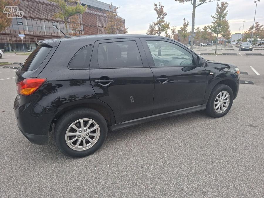 Melns Mitsubishi ASX 2015 Klaipėda, ar dzinēja tilpumu 2.00 L un nobraukumu 139 tūkst. km par 6000 €, foto 13 vietnē AUTOMOTO.COM.LV