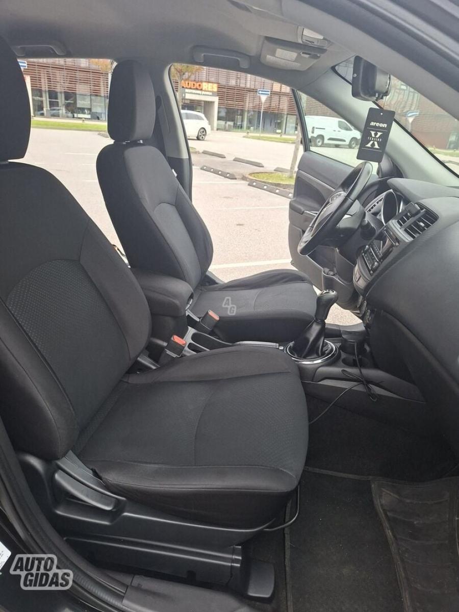 Melns Mitsubishi ASX 2015 Klaipėda, ar dzinēja tilpumu 2.00 L un nobraukumu 139 tūkst. km par 6000 €, foto 14 vietnē AUTOMOTO.COM.LV