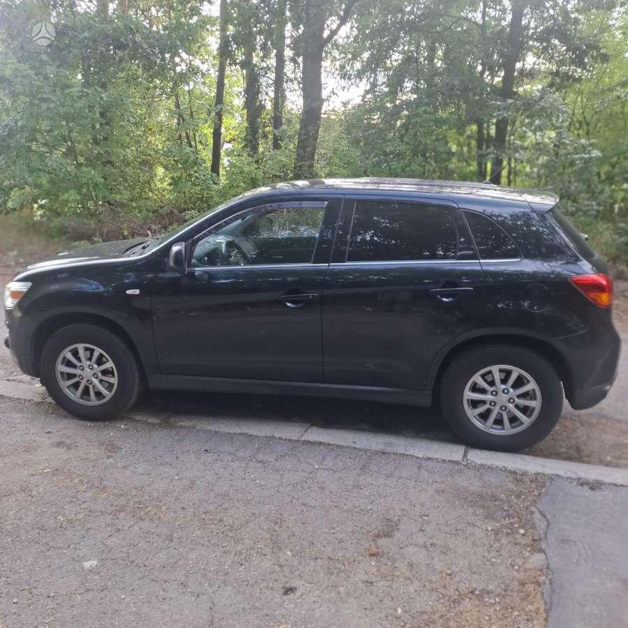 Black Mitsubishi ASX 2016 in Vilnius, with an engine capacity of 1.59 L and mileage of 282 thousand km for 5290 €, photo 5 on AUTOMOTO.COM.LV