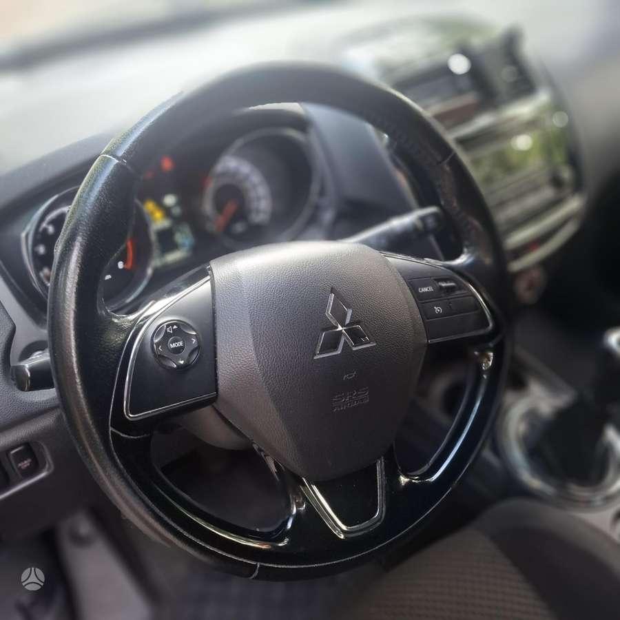 Black Mitsubishi ASX 2016 in Vilnius, with an engine capacity of 1.59 L and mileage of 282 thousand km for 5290 €, photo 14 on AUTOMOTO.COM.LV