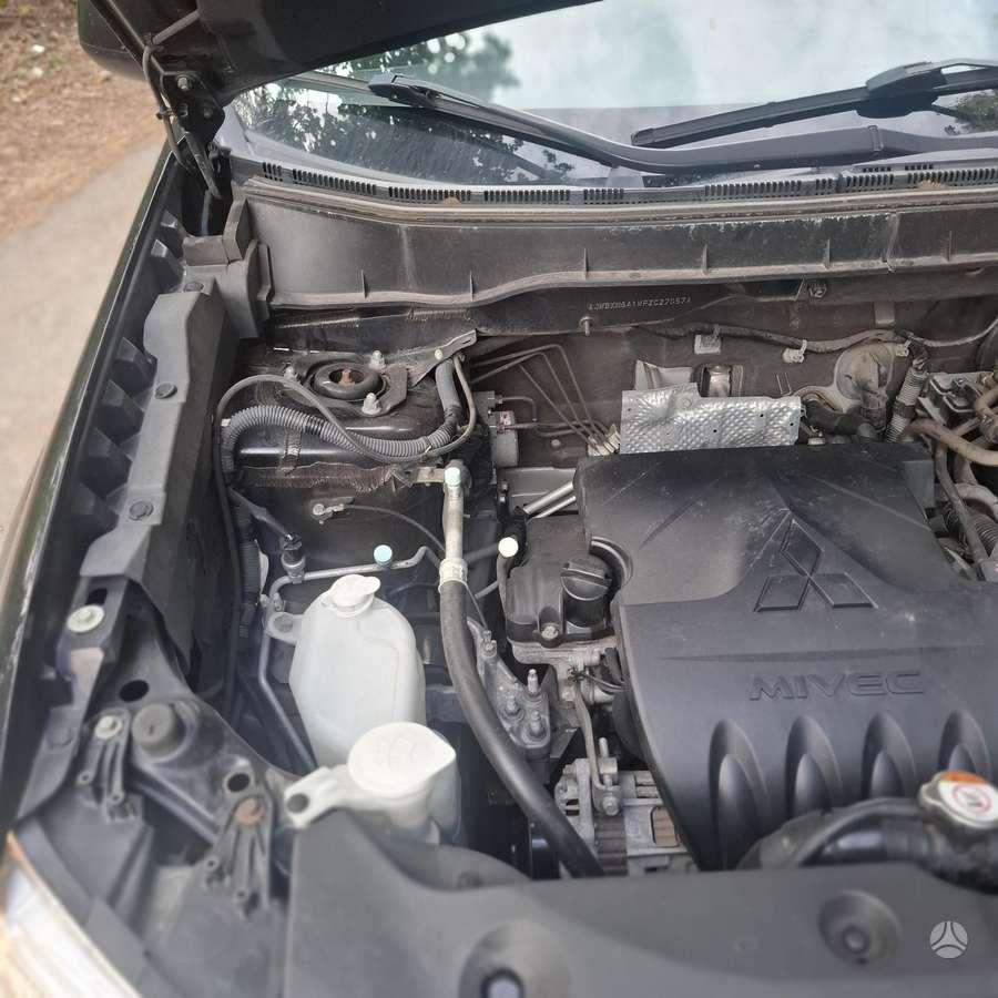 Black Mitsubishi ASX 2016 in Vilnius, with an engine capacity of 1.59 L and mileage of 282 thousand km for 5290 €, photo 31 on AUTOMOTO.COM.LV