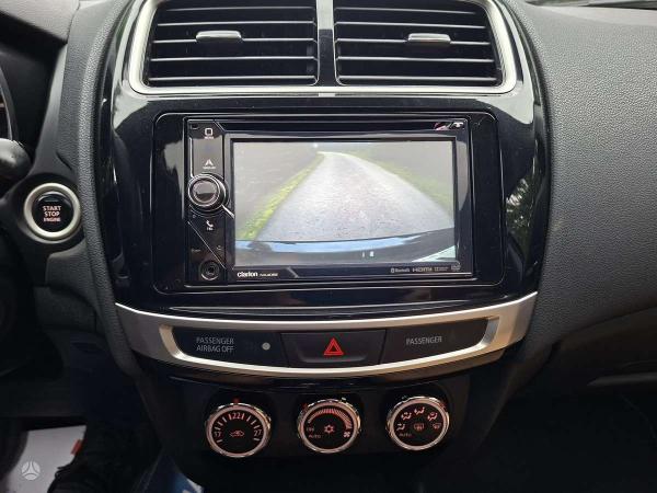 Black Mitsubishi ASX 2016 in Utena, with an engine capacity of 2.27 L and mileage of 170 thousand km for 7750 €, photo 10 on AUTOMOTO.COM.LV