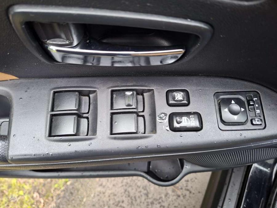 Black Mitsubishi ASX 2016 in Utena, with an engine capacity of 2.27 L and mileage of 170 thousand km for 7750 €, photo 17 on AUTOMOTO.COM.LV