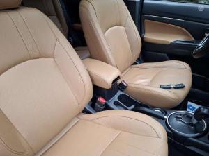 Black Mitsubishi ASX 2016 in Utena, with an engine capacity of 2.27 L and mileage of 170 thousand km for 7750 €, photo 22 on AUTOMOTO.COM.LV