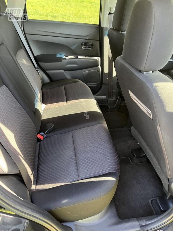 Melns Mitsubishi ASX 2017 Viļņa, ar dzinēja tilpumu 2.00 L un nobraukumu 187 tūkst. km par 8700 €, foto 10 vietnē AUTOMOTO.COM.LV