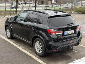 Black Mitsubishi ASX 2020 in Vilnius, with an engine capacity of 2.00 L and mileage of 180 thousand km for 10950 €, photo 8 on AUTOMOTO.COM.LV