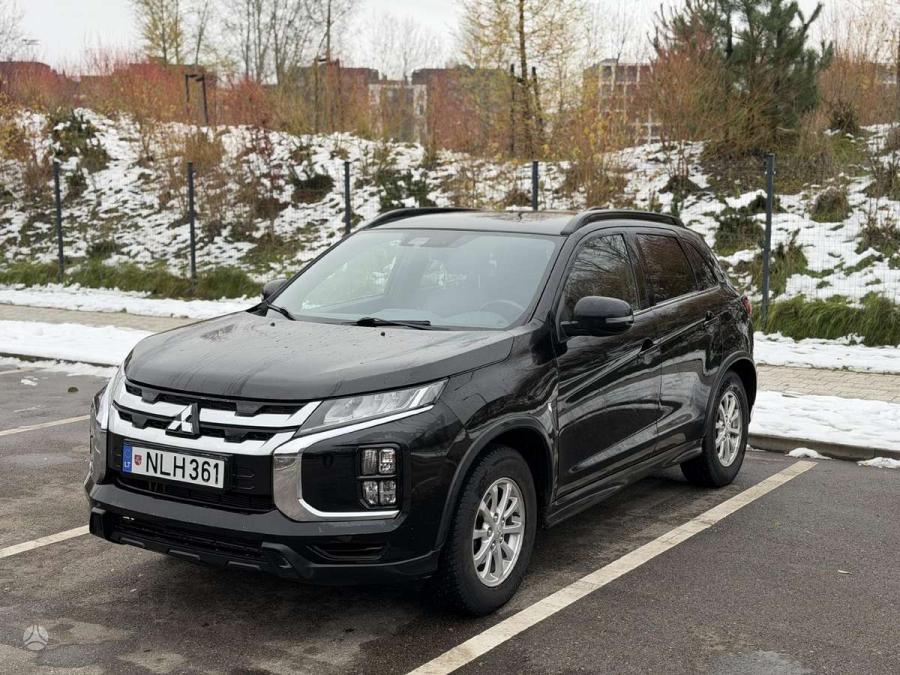 Melns Mitsubishi ASX 2020 Viļņa, ar dzinēja tilpumu 2.00 L un nobraukumu 180 tūkst. km par 10900 €, foto 1 vietnē AUTOMOTO.COM.LV