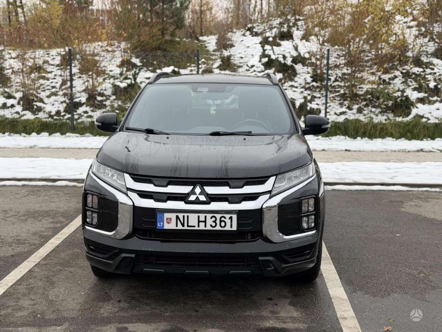 Melns Mitsubishi ASX 2020 Viļņa, ar dzinēja tilpumu 2.00 L un nobraukumu 180 tūkst. km par 10900 €, foto 2 vietnē AUTOMOTO.COM.LV