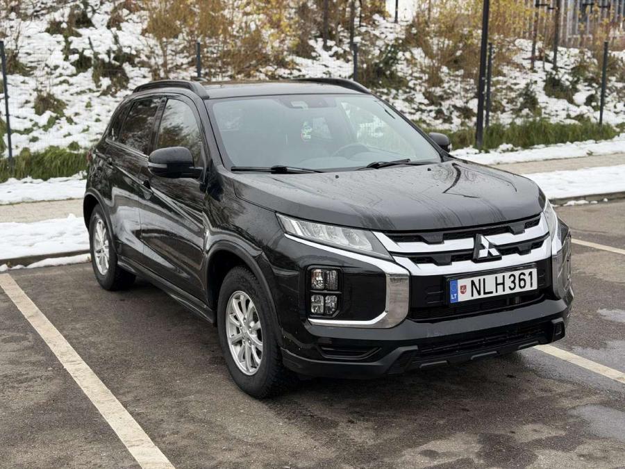 Melns Mitsubishi ASX 2020 Viļņa, ar dzinēja tilpumu 2.00 L un nobraukumu 180 tūkst. km par 10900 €, foto 3 vietnē AUTOMOTO.COM.LV