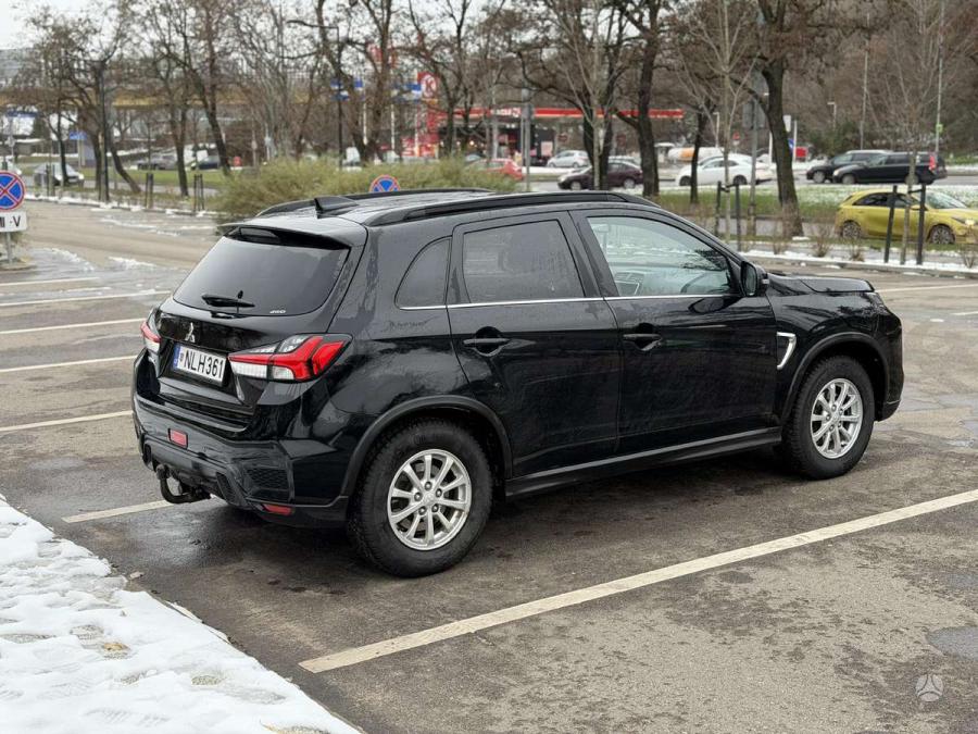 Melns Mitsubishi ASX 2020 Viļņa, ar dzinēja tilpumu 2.00 L un nobraukumu 180 tūkst. km par 10900 €, foto 6 vietnē AUTOMOTO.COM.LV