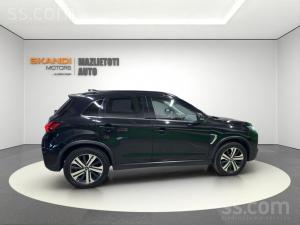 Black Mitsubishi ASX 2020 in Riga, with an engine capacity of 2.00 L and mileage of 90 thousand km for 14990 €, photo 8 on AUTOMOTO.COM.LV