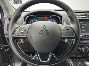 Black Mitsubishi ASX 2020 in Riga, with an engine capacity of 2.00 L and mileage of 90 thousand km for 14990 €, photo 11 on AUTOMOTO.COM.LV
