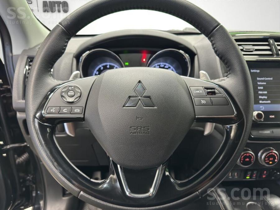 Black Mitsubishi ASX 2020 in Riga, with an engine capacity of 2.00 L and mileage of 90 thousand km for 14990 €, photo 11 on AUTOMOTO.COM.LV