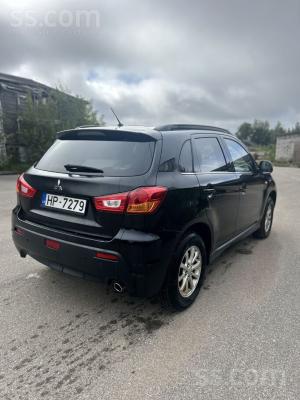 Black Mitsubishi ASX 2011 in Kraslava, with an engine capacity of 1.60 L and mileage of 247 thousand km for 3500 €, photo 4 on AUTOMOTO.COM.LV