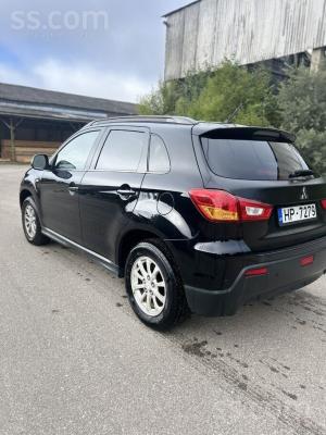 Black Mitsubishi ASX 2011 in Kraslava, with an engine capacity of 1.60 L and mileage of 247 thousand km for 3500 €, photo 5 on AUTOMOTO.COM.LV