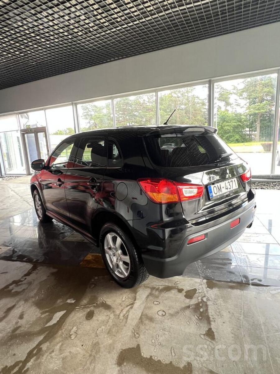 Melns Mitsubishi ASX 2012 Jēkabpils, ar dzinēja tilpumu 1.80 L un nobraukumu 297 tūkst. km par 4200 €, foto 5 vietnē AUTOMOTO.COM.LV