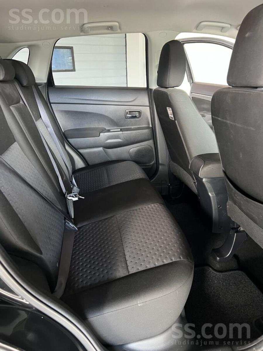 Melns Mitsubishi ASX 2012 Jēkabpils, ar dzinēja tilpumu 1.80 L un nobraukumu 297 tūkst. km par 4200 €, foto 11 vietnē AUTOMOTO.COM.LV