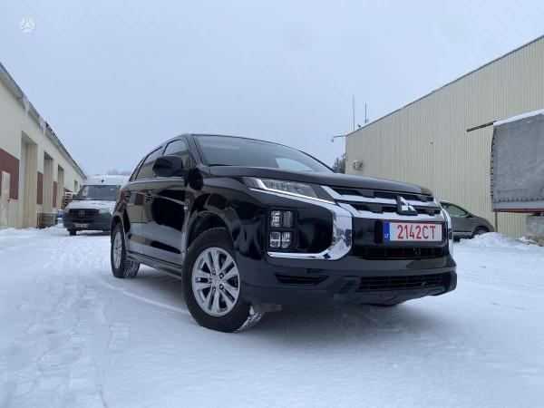 Black Mitsubishi ASX 2020 in Jonava, with an engine capacity of 2.00 L and mileage of 87 thousand km for 15200 €, photo 3 on AUTOMOTO.COM.LV