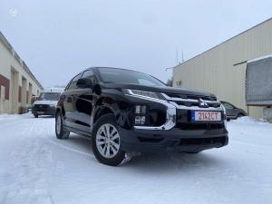 Black Mitsubishi ASX 2020 in Jonava, with an engine capacity of 2.00 L and mileage of 87 thousand km for 15200 €, photo 3 on AUTOMOTO.COM.LV