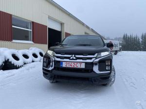 Black Mitsubishi ASX 2020 in Jonava, with an engine capacity of 2.00 L and mileage of 87 thousand km for 15200 €, photo 12 on AUTOMOTO.COM.LV
