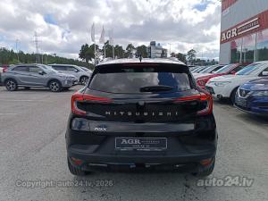 Melns Mitsubishi ASX 2025 Tallina, ar dzinēja tilpumu 1.00 L un nobraukumu 0 tūkst. km par 23990 €, foto 5 vietnē AUTOMOTO.COM.LV