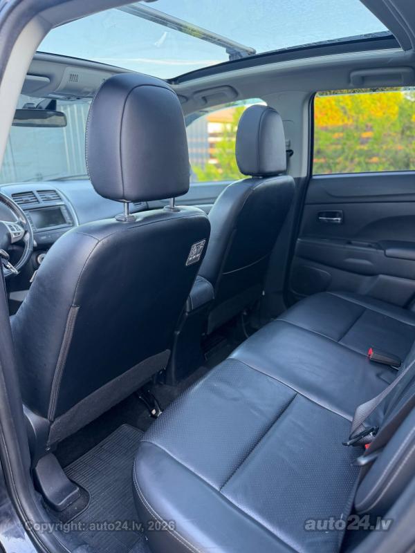 Black Mitsubishi ASX 2011 in Tallinn, with an engine capacity of 1.80 L and mileage of 192 thousand km for 4990 €, photo 8 on AUTOMOTO.COM.LV
