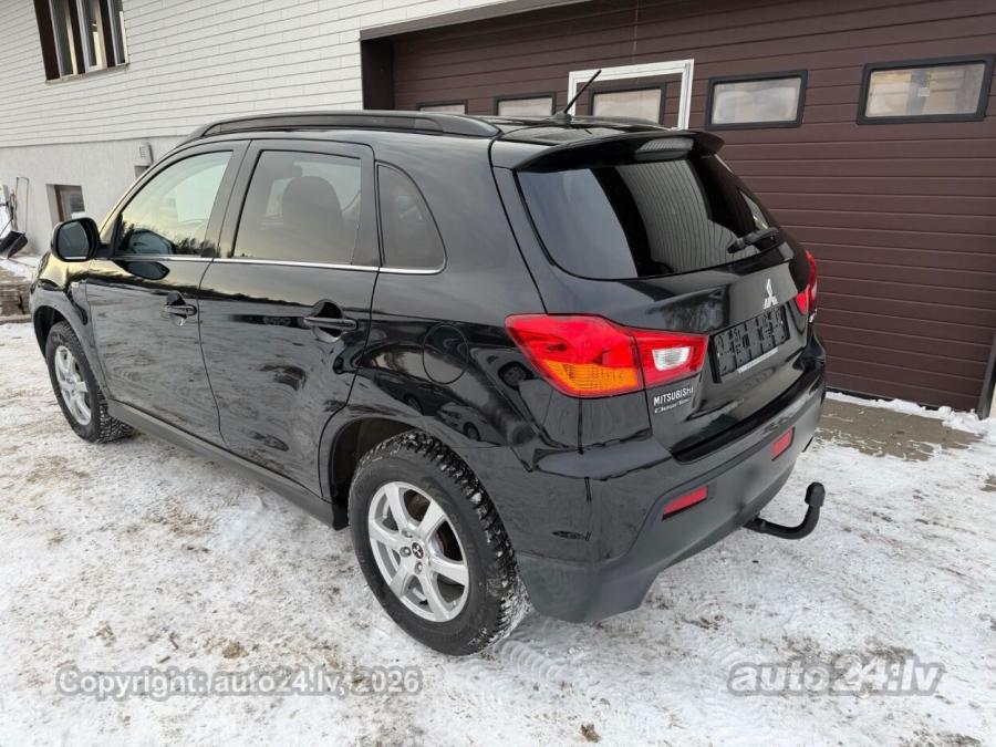 Melns Mitsubishi ASX 2012 Veru, ar dzinēja tilpumu 1.80 L un nobraukumu 268 tūkst. km par 5490 €, foto 2 vietnē AUTOMOTO.COM.LV
