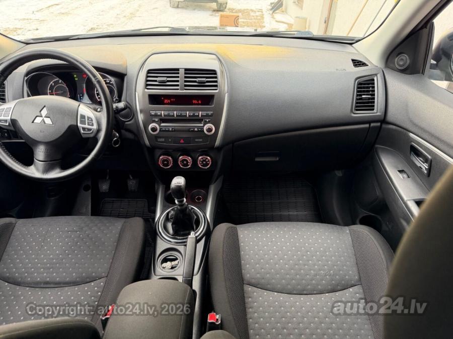 Melns Mitsubishi ASX 2012 Veru, ar dzinēja tilpumu 1.80 L un nobraukumu 268 tūkst. km par 5490 €, foto 6 vietnē AUTOMOTO.COM.LV