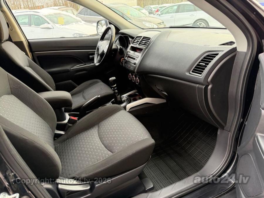 Melns Mitsubishi ASX 2012 Veru, ar dzinēja tilpumu 1.80 L un nobraukumu 268 tūkst. km par 5490 €, foto 7 vietnē AUTOMOTO.COM.LV