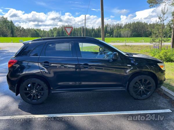 Black Mitsubishi ASX 2013 in Polva, with an engine capacity of 1.60 L and mileage of 122 thousand km for 6000 €, photo 6 on AUTOMOTO.COM.LV
