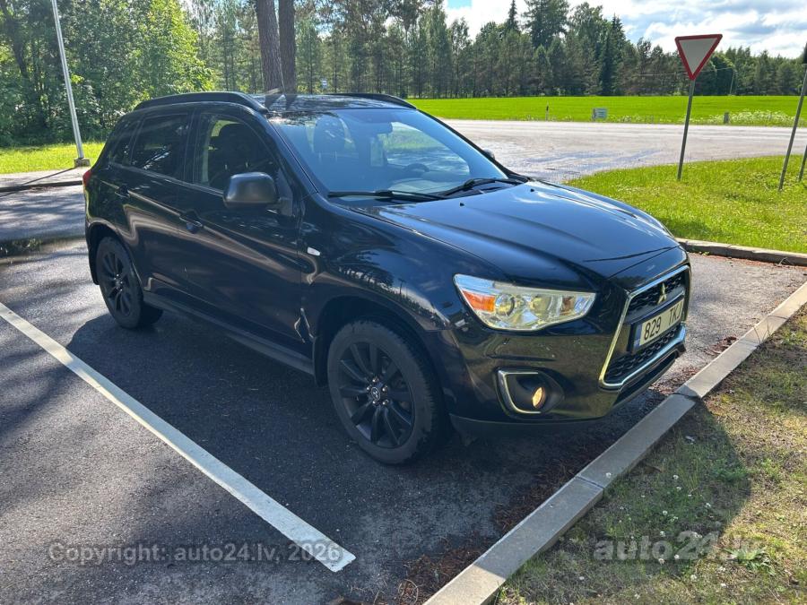 Black Mitsubishi ASX 2013 in Polva, with an engine capacity of 1.60 L and mileage of 122 thousand km for 6000 €, photo 8 on AUTOMOTO.COM.LV