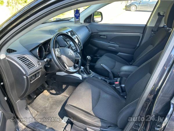 Black Mitsubishi ASX 2013 in Polva, with an engine capacity of 1.60 L and mileage of 122 thousand km for 6000 €, photo 9 on AUTOMOTO.COM.LV