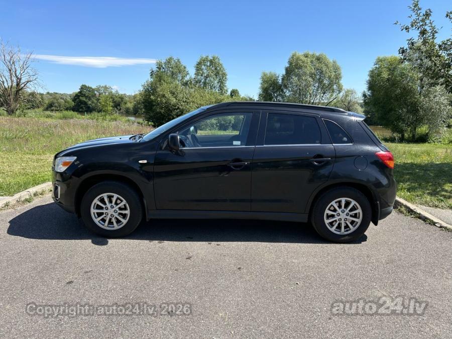 Black Mitsubishi ASX 2013 in Tallinn, with an engine capacity of 1.60 L and mileage of 228 thousand km for 4000 €, photo 3 on AUTOMOTO.COM.LV