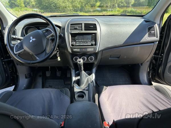 Black Mitsubishi ASX 2013 in Tallinn, with an engine capacity of 1.60 L and mileage of 228 thousand km for 4000 €, photo 5 on AUTOMOTO.COM.LV