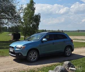 Zils Mitsubishi ASX 2010 Talsi, ar dzinēja tilpumu 1.80 L un nobraukumu 321 tūkst. km par 2400 €, foto  vietnē AUTOMOTO.COM.LV